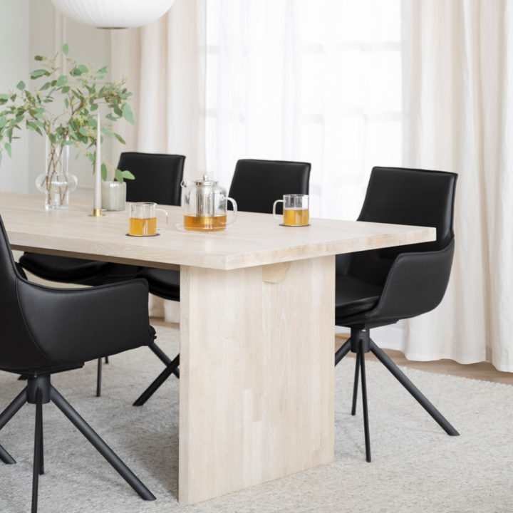 Kruunukaluste | Rowico | Emmett-ruokapöytä