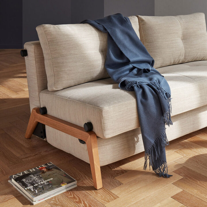 Innovation Living Cubed Wood -vuodesohva - Kruunukaluste