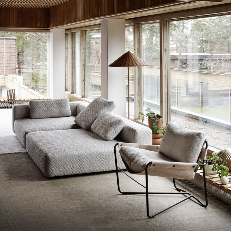 Toast-sohva | Interface | Kruunukaluste